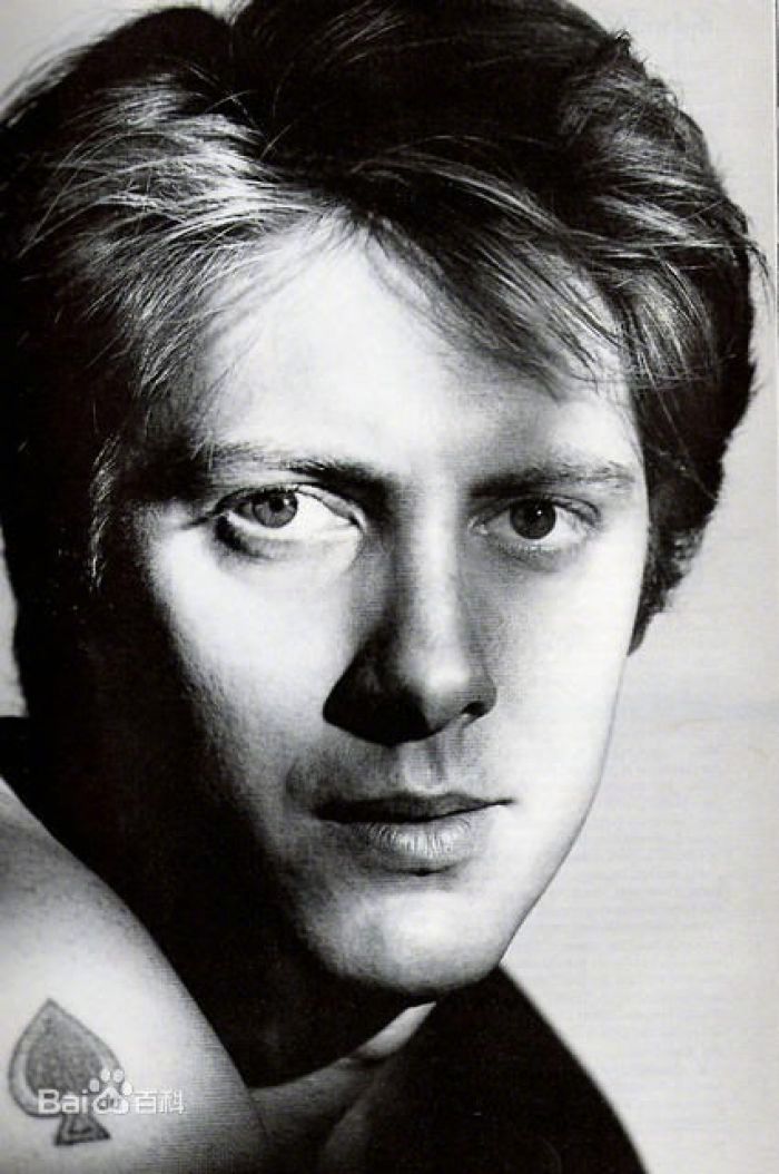 原来，他们是一个人——詹姆斯·斯派德（James Spader|詹姆斯·斯派德|黑名单_新浪新闻