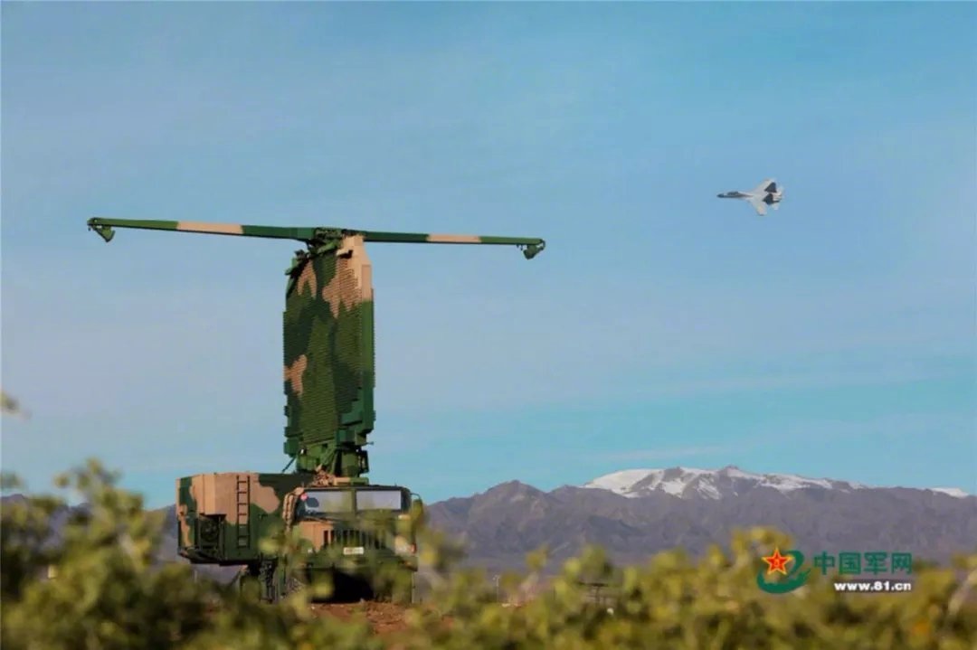 S-400导弹的64N6/91N6型“大鸟”（Big Bird）雷达在阿斯特拉罕靶场|雷达|大鸟|阿斯特拉罕|靶场|探测距离_新浪新闻