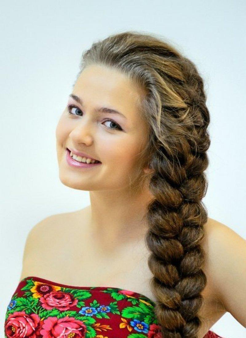 美丽的俄罗斯姑娘和她们让人难忘的麻花辫|麻花辫|发型|辫子_新浪新闻