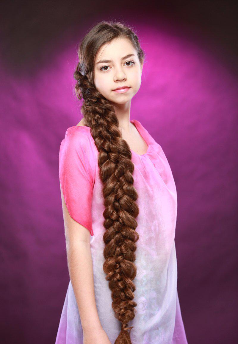 美丽的俄罗斯姑娘和她们让人难忘的麻花辫