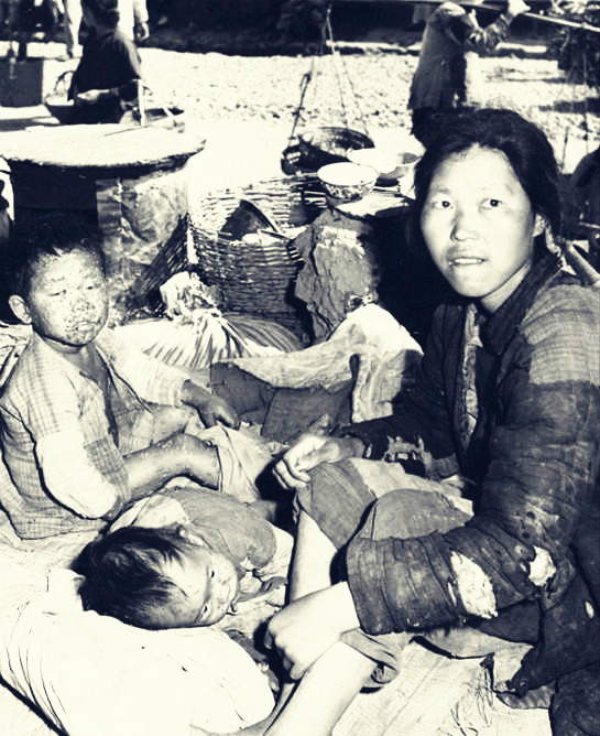 老照片，民国基督教徒饭前祈祷，图3知青家庭生活艰难|民国|知青|民国时期_新浪新闻