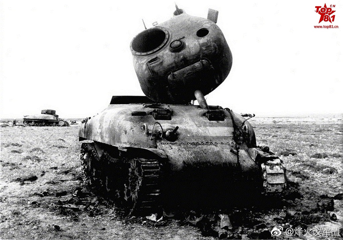 M4“谢尔曼”坦克被打爆的各种惨状|谢尔曼|惨状|坦克_新浪新闻