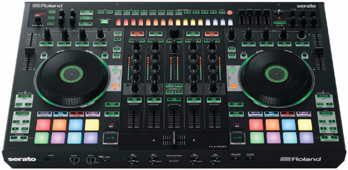 在电子音乐领域里，DJ一般是用什么设备打碟的？