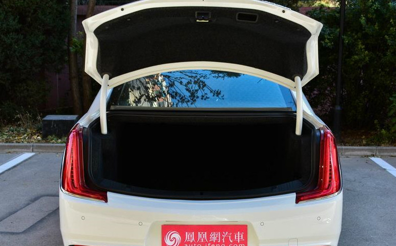 2018款凯迪拉克XTS实拍车型 搭载2.0T