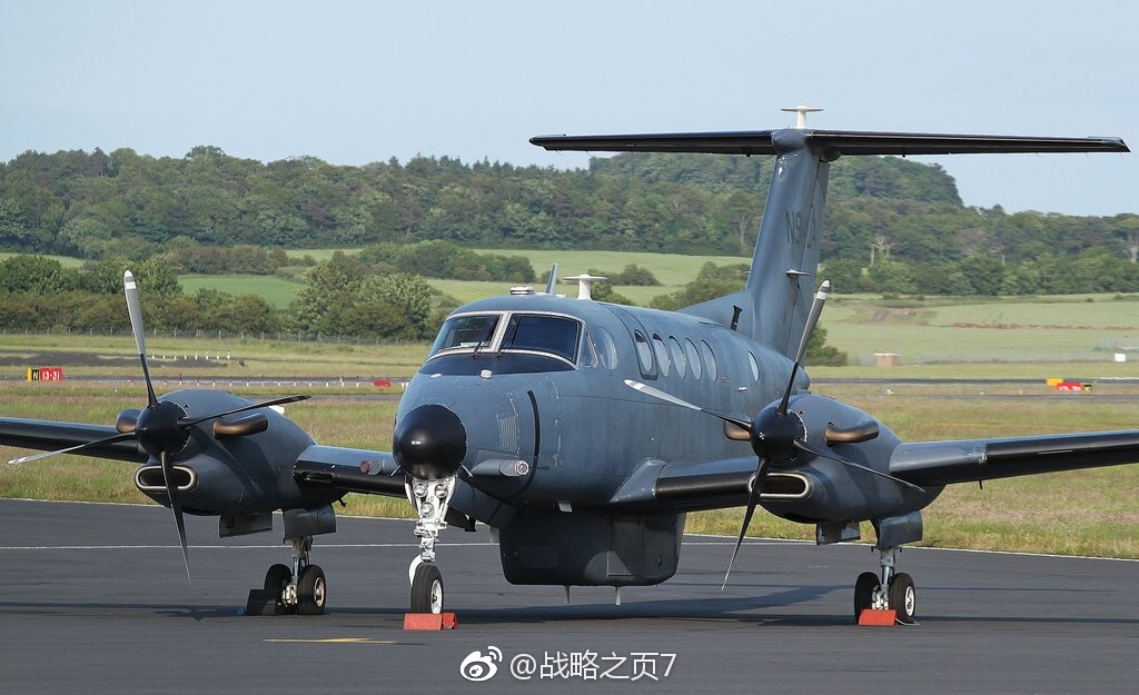 最近连续几天美国中情局（CIA）所属的两架“空中国王”B350电子侦察|国王|电子|潘泰莱_新浪新闻