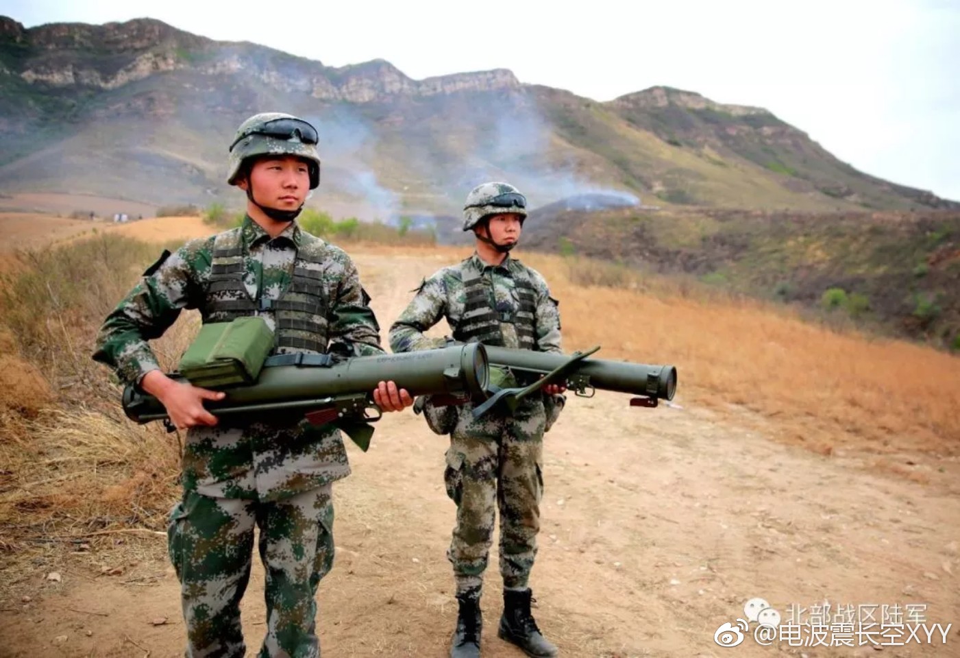 80军暴风雨旅进行QLG10式枪挂榴弹发射器和PF97单兵云爆火箭筒实弹射|火箭筒|榴弹|发射器_新浪新闻