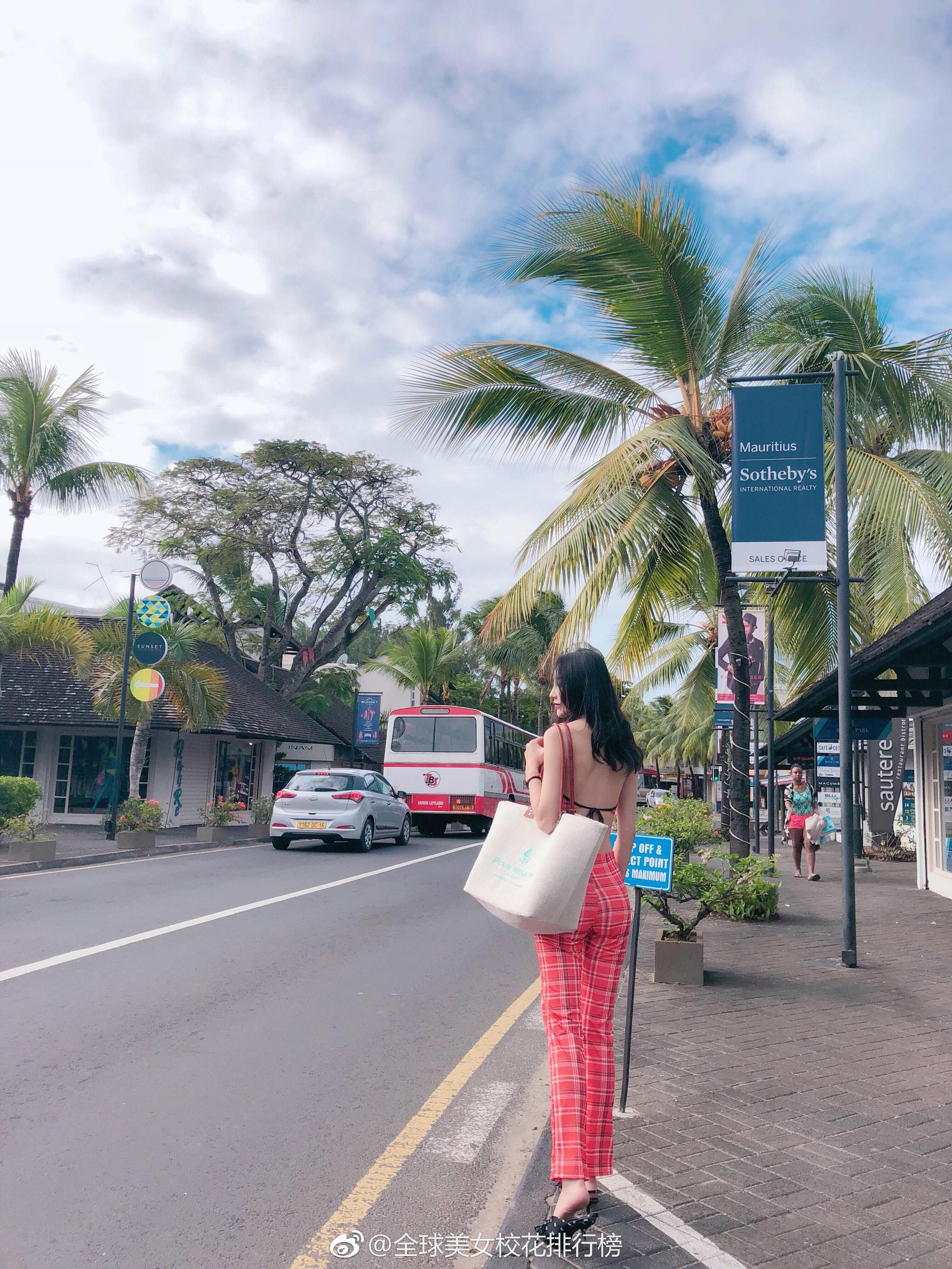身高173cm 体重90斤 模特一枚 滑雪 潜水 跳伞员 金牛座|跳伞员|金牛座|滑雪_新浪新闻