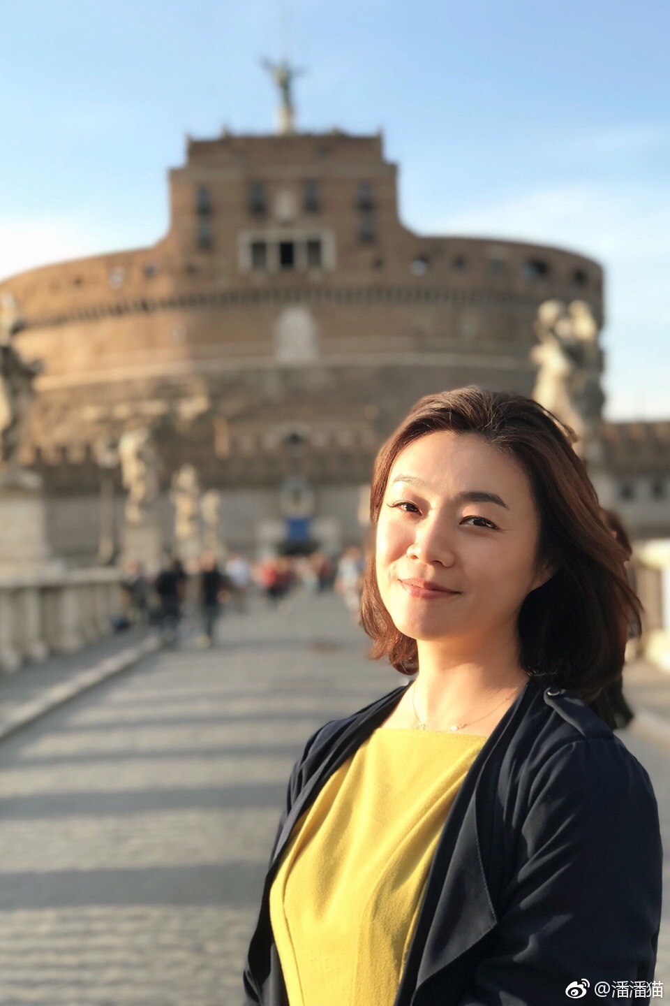 在梵蒂冈博物馆和西斯廷礼拜堂里走了两遍，登顶圣彼得大教堂