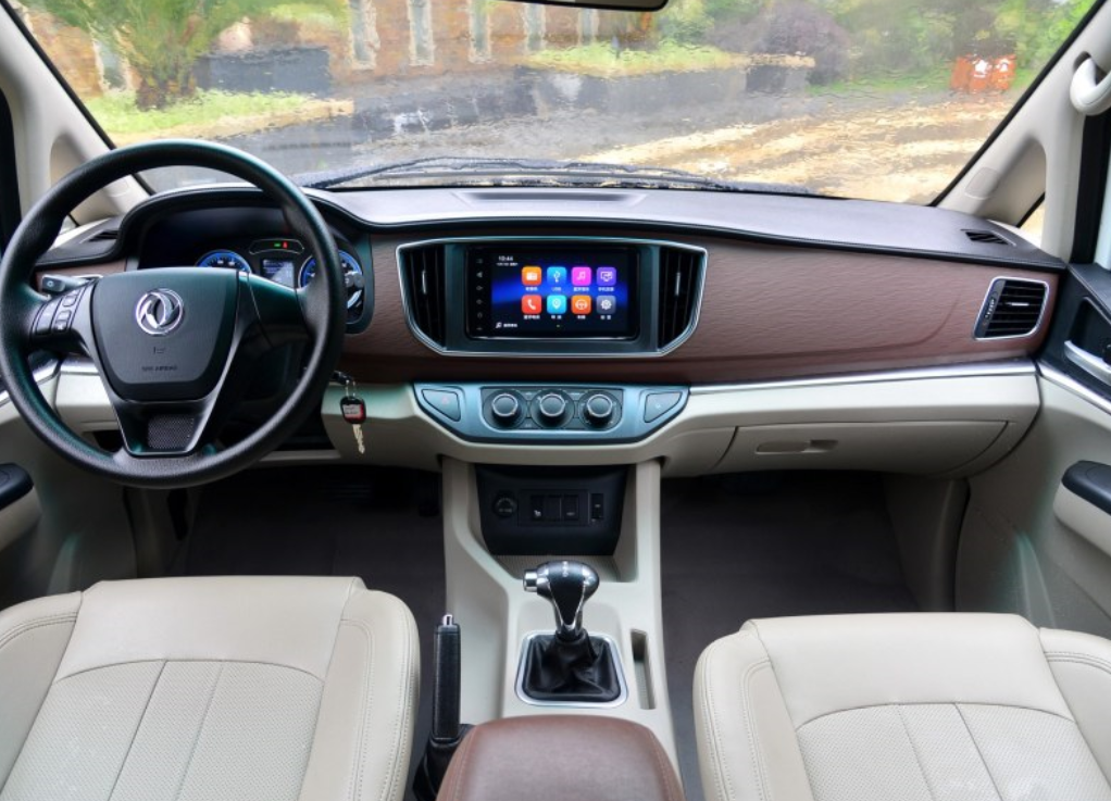 东风新能源风行S50EV和菱智M5EV齐上市，续航可达410km-新浪汽车