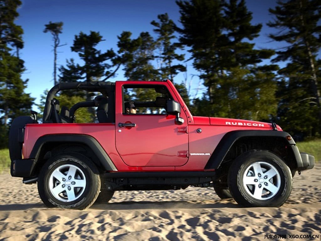 真正的越野车来了！Jeep两门版牧马人亮相，这价格也太亲民了-新浪汽车