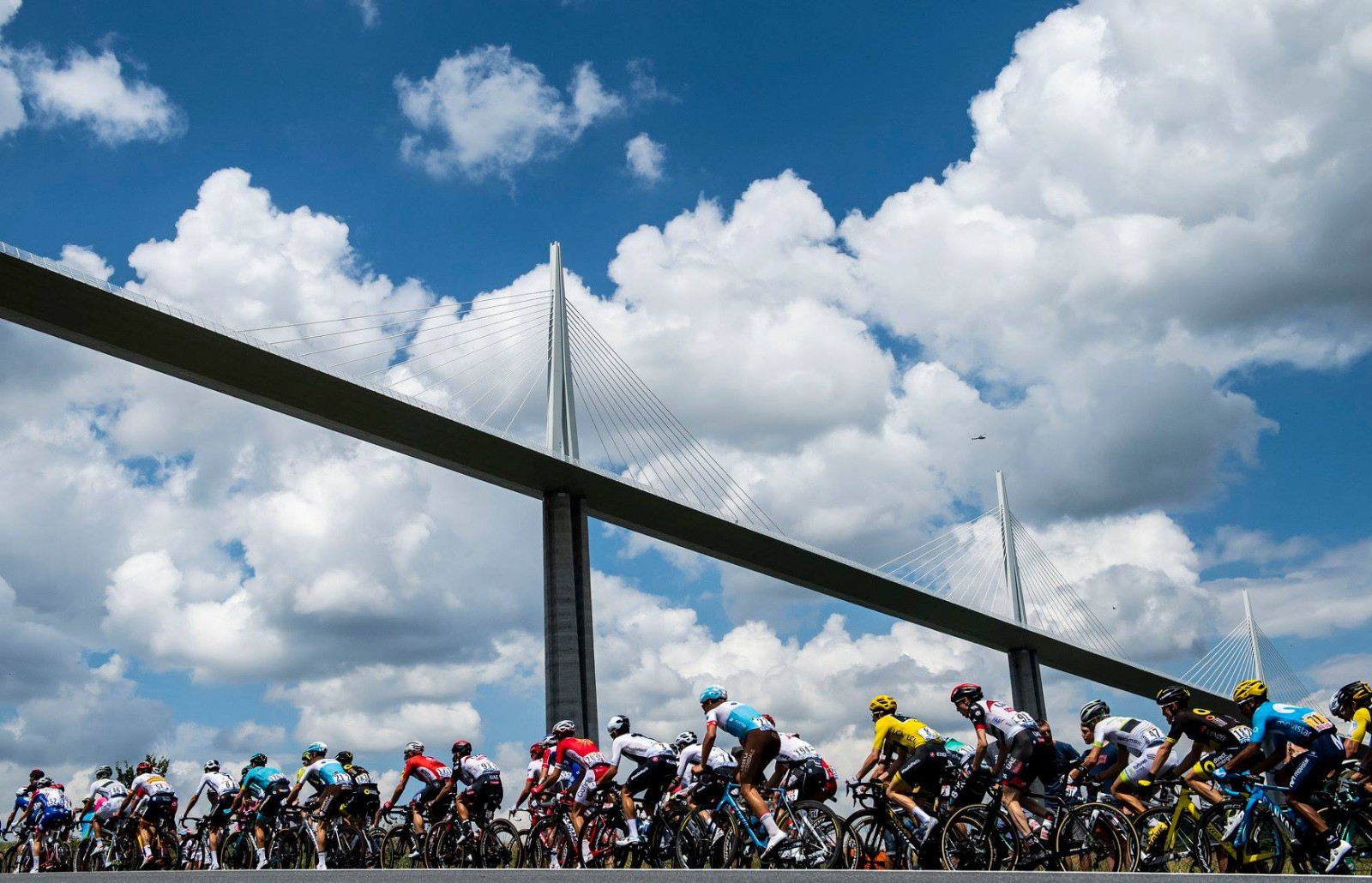 2018环法自行车赛第十五赛段高清照片