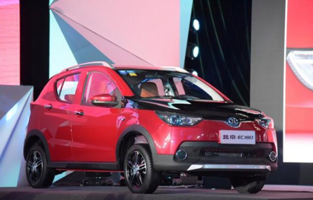 北汽EC180、奇瑞小蚂蚁等荣膺2017微型电动汽车行业年度明星车型-新浪汽车