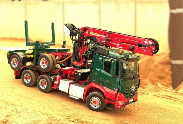 ScaleART Acros三轴木材运输车(DOLL Long-Timber)-新浪汽车