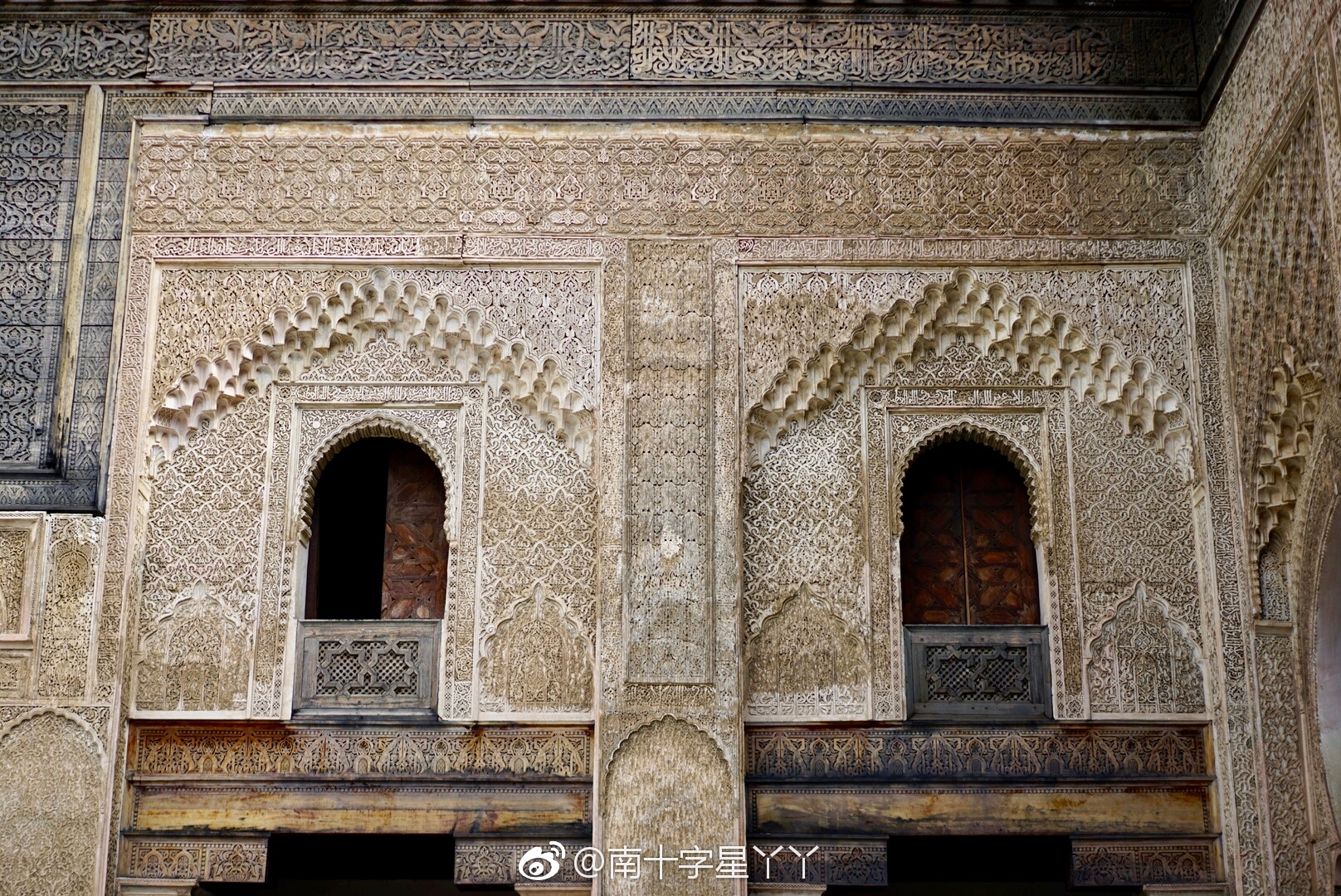 建于1350年至1357年的布