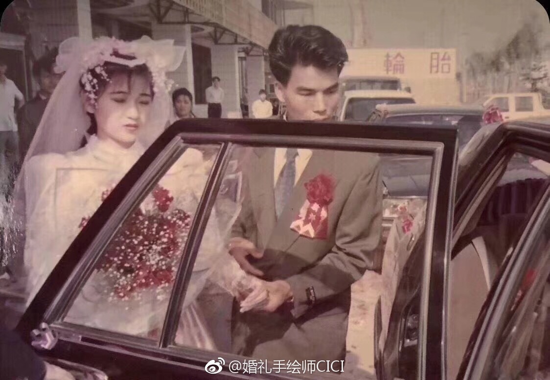 一组90年代的婚礼跟拍，照片的意义在于若干年后