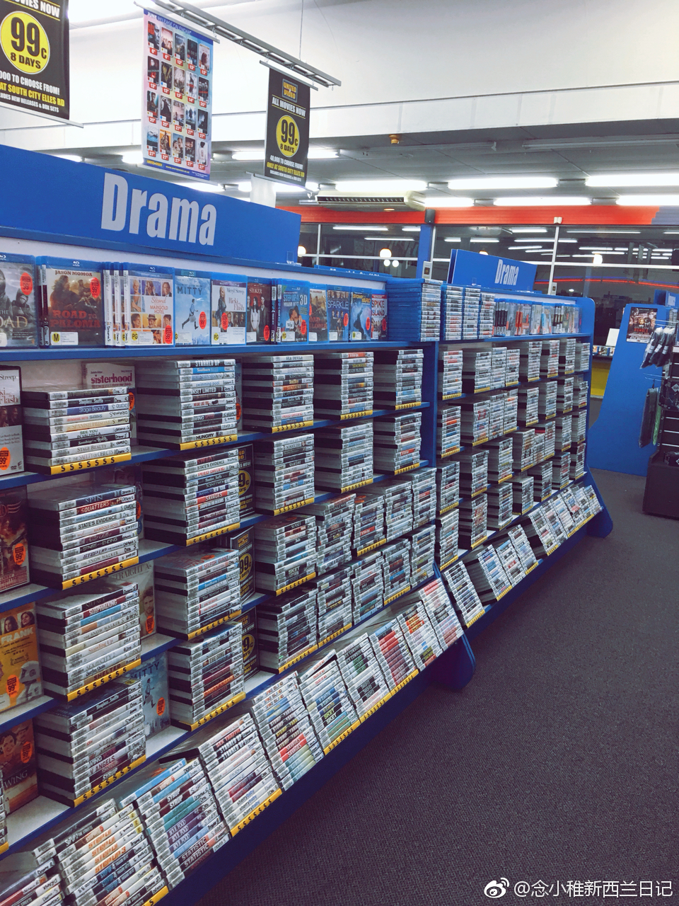 新西兰很多家DVD店都陆续关门了，上次在奥克兰想找都已经很难了