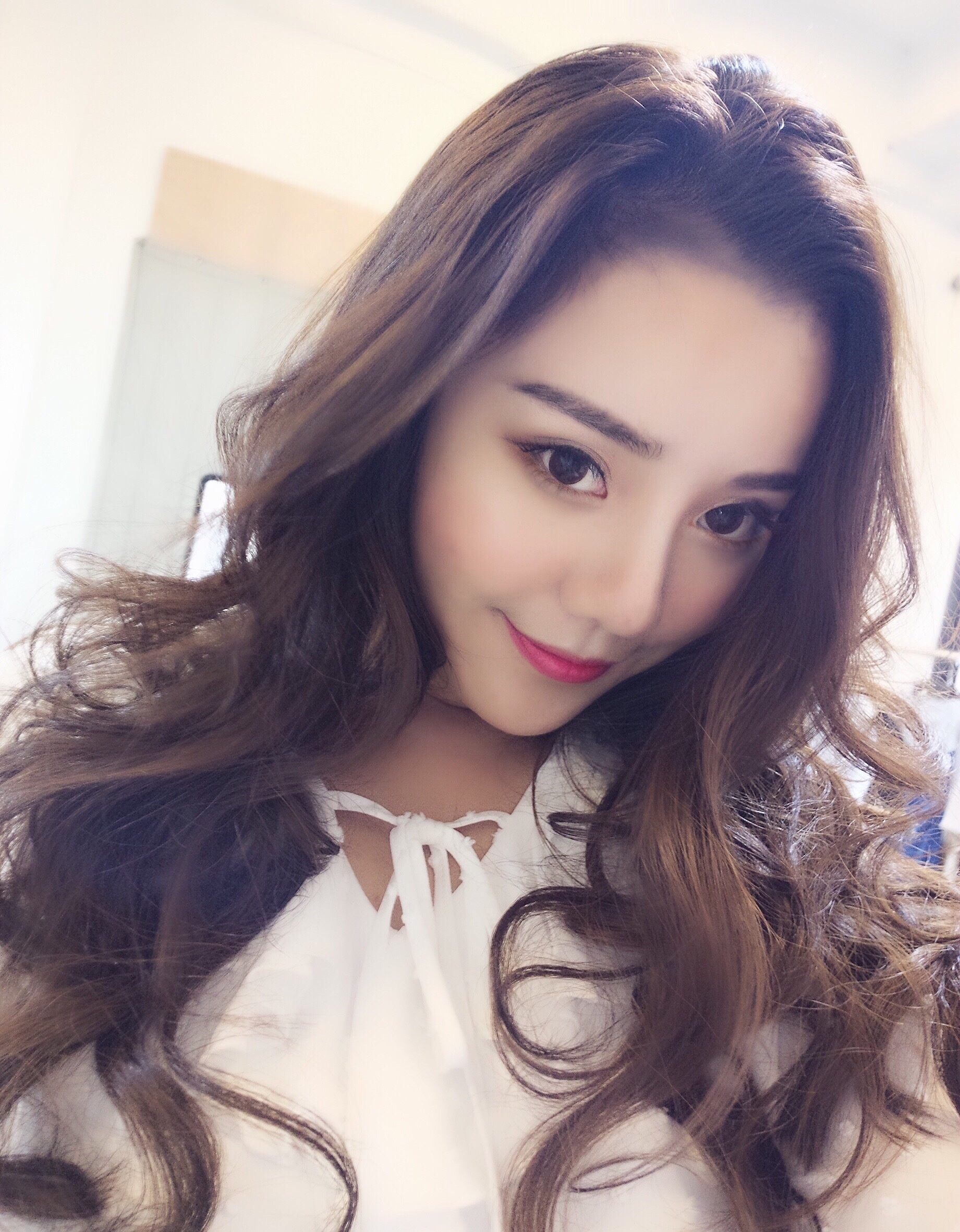 南京财经大学 贾玲 97年 身高172cm 体重145斤 喜欢唱歌 拍照 摄影 爱