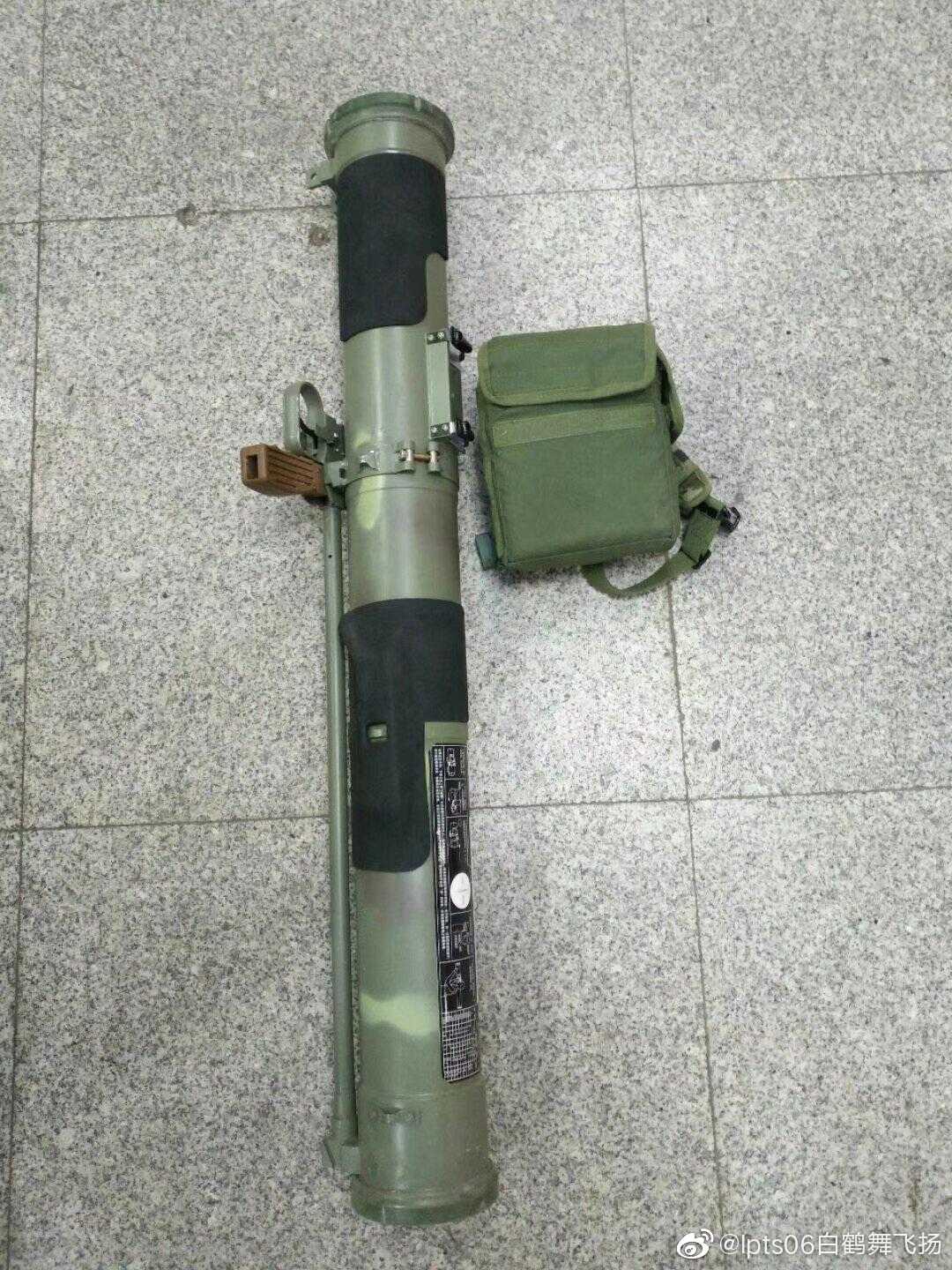 97云爆弹火箭筒 ，咸鱼平台什么都有。|云爆弹|火箭筒|咸鱼_新浪新闻