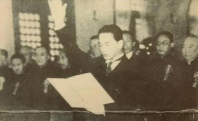 总觉得像某些人：汪伪政权“国旗”上的词语代表了什么？