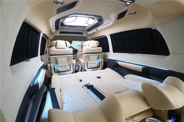 奔驰新七座 V260新款商务车 低调奢华七座MPV还带航空座椅-新浪汽车