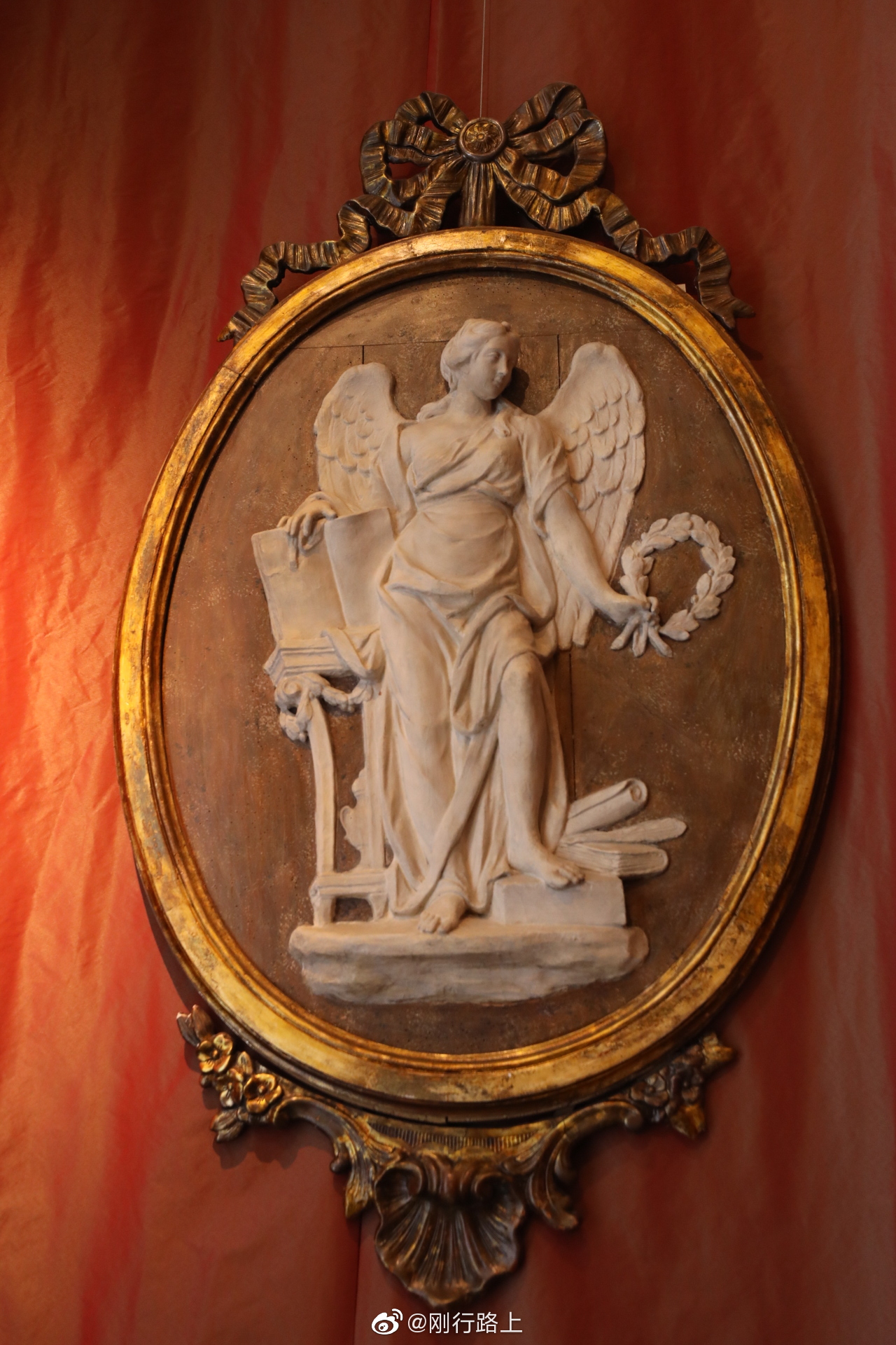 维纳利亚宫 (意大利语：Reggia di Venaria Reale)，也俗称都灵皇宫