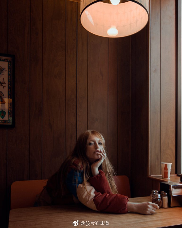 来自摄影师 Cheyenne Beverley 的电影感人像作品。