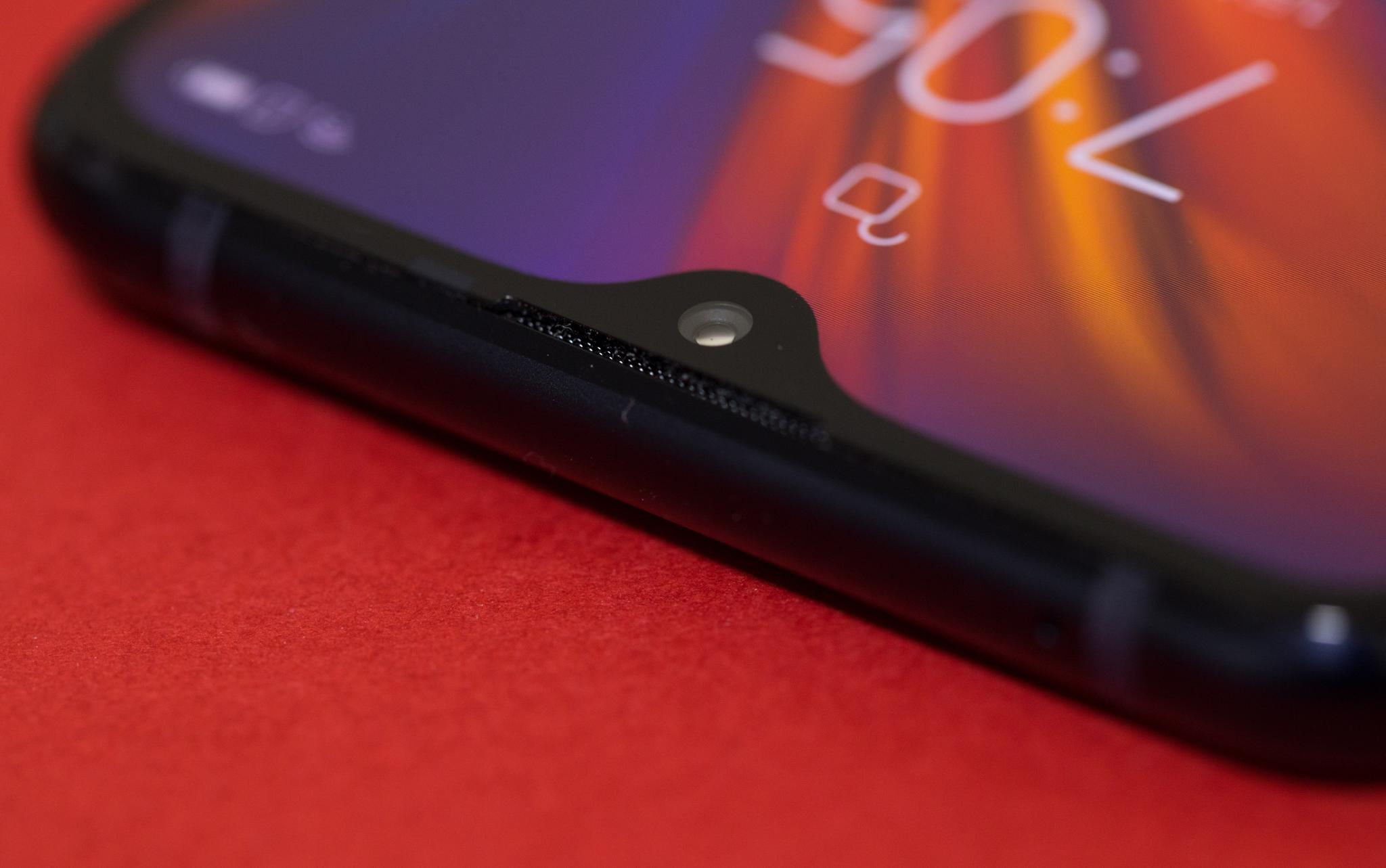 1398元的水滴屏三摄，骁龙710+3300mAH，千元机性价比无敌的年货__财经头条