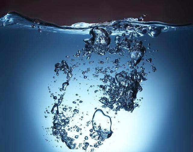 什么？水不是H₂O ？！|超临界|分子|水分子_新浪新闻