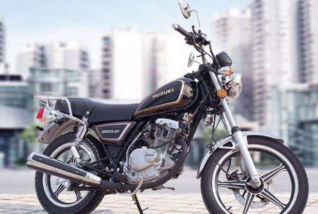 这三款125摩托车中最应该选择的其实应该是GN125