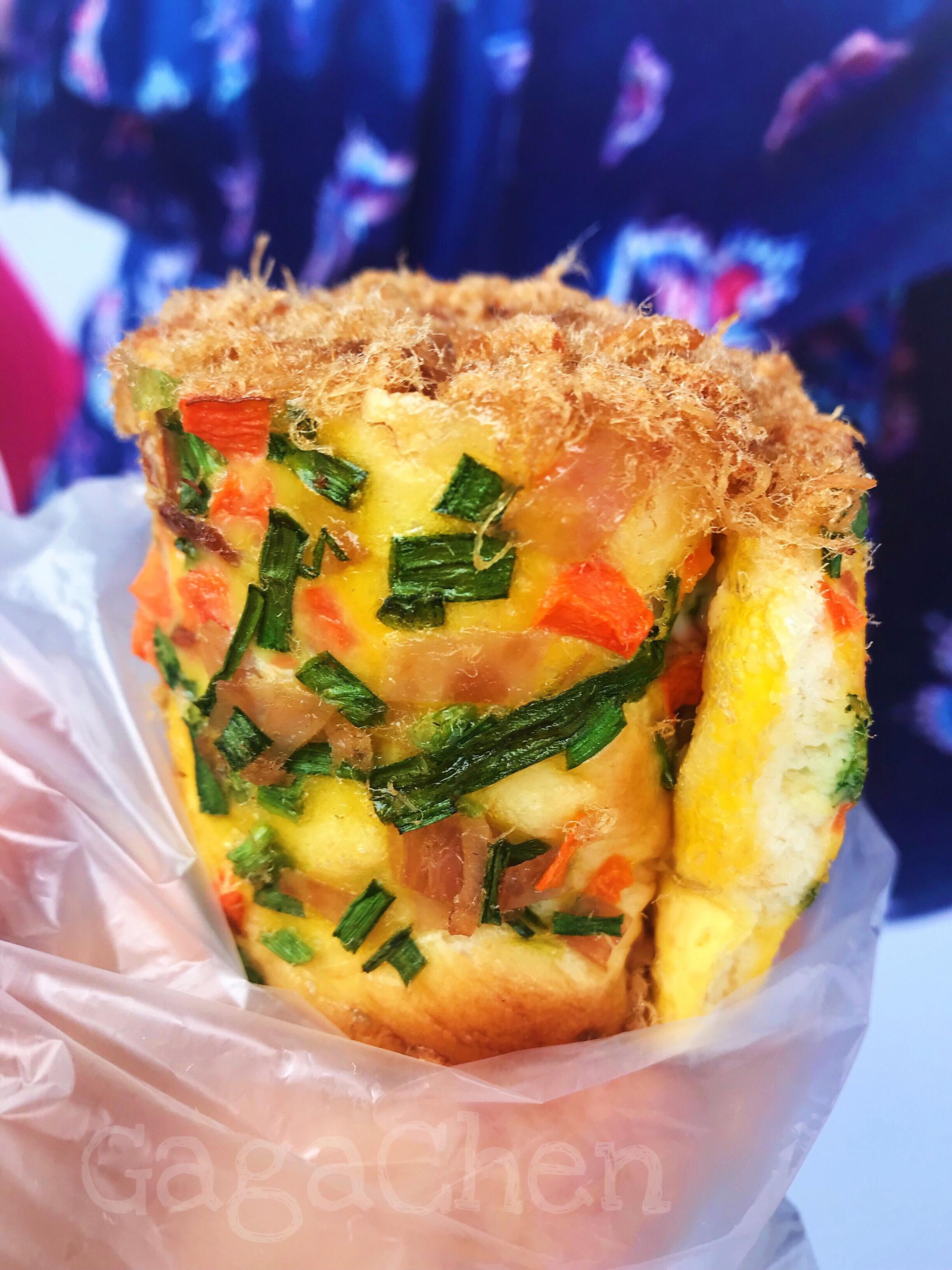 面包新语肉松葱葱 ，罗森整颗咸蛋黄冰皮月亮蛋糕， 老实讲|面包新语|咸蛋黄|冰皮_新浪新闻