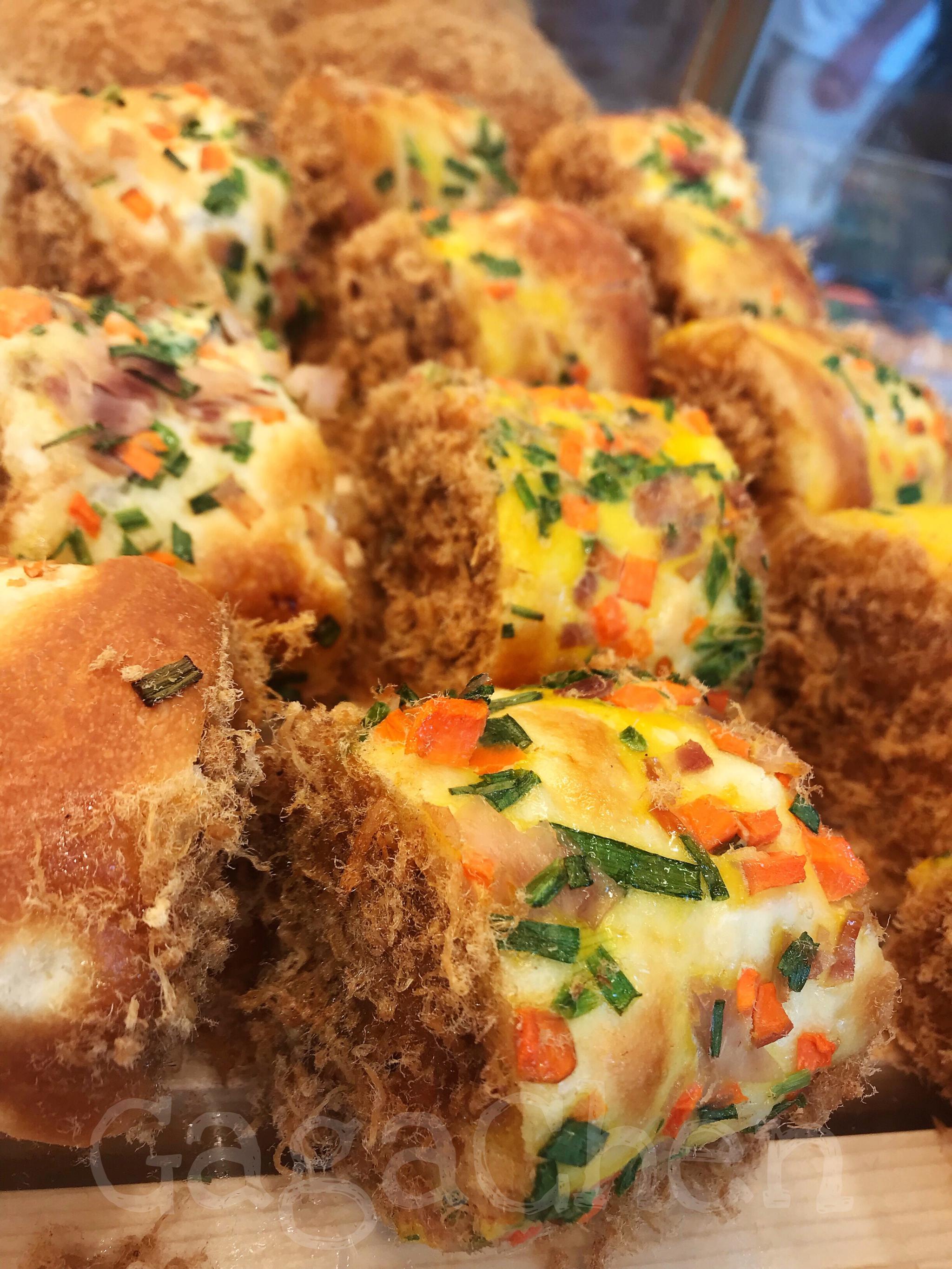 面包新语肉松葱葱 ，罗森整颗咸蛋黄冰皮月亮蛋糕， 老实讲|面包新语|咸蛋黄|冰皮_新浪新闻