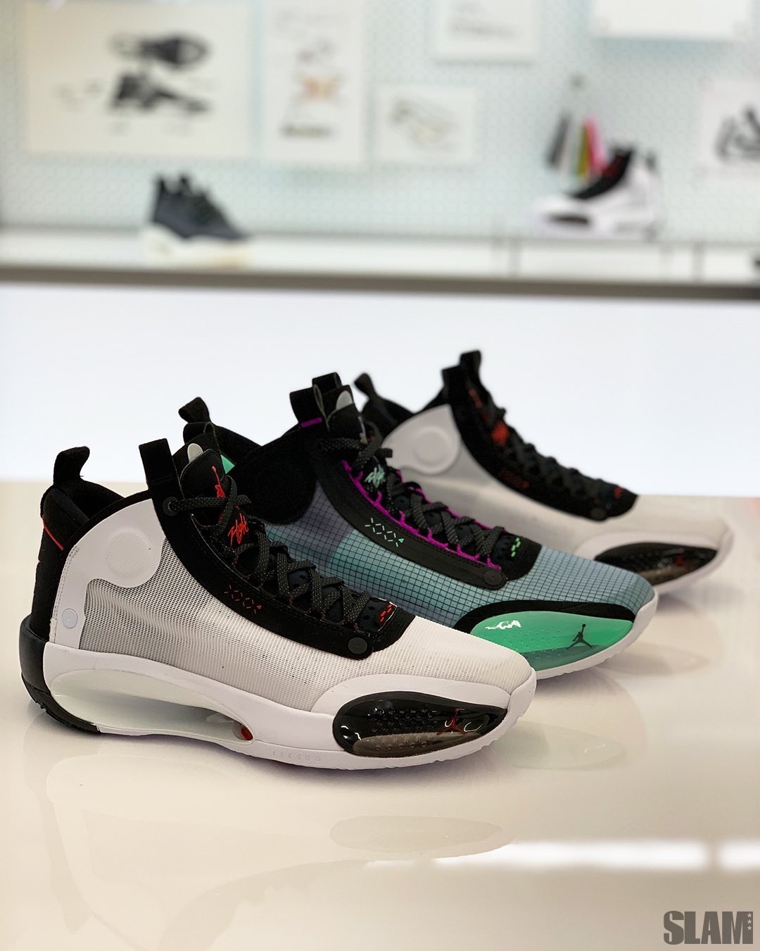 AJ34官图发布！在纽约的一场活动中，锡安-威廉姆森已经上脚