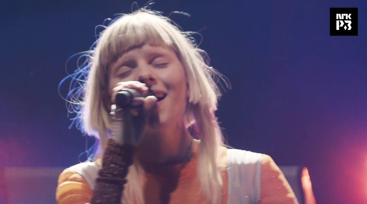 AURORA "Jon Blund" (NRK P3电台表演) - PopLeading|电台_新浪新闻