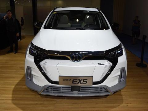 选悦尚版就够了 北汽新能源EX5购车手册-新浪汽车