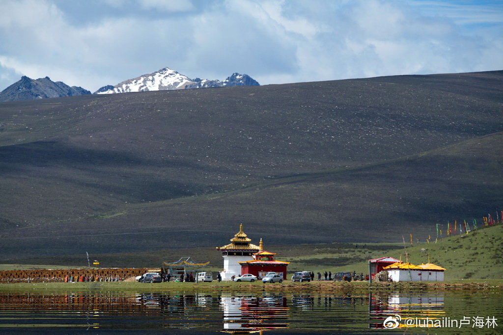 沿G318国道穿越理塘