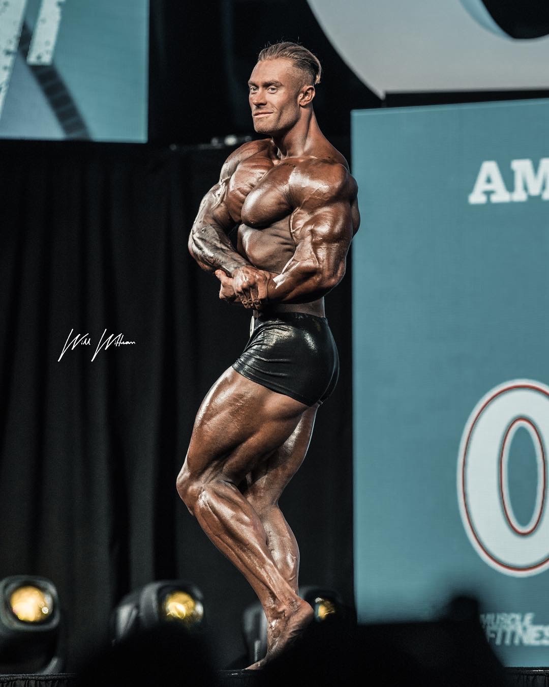 Breon Ansley，Chris Bumstead，Sadik Hadzovic_新浪新闻