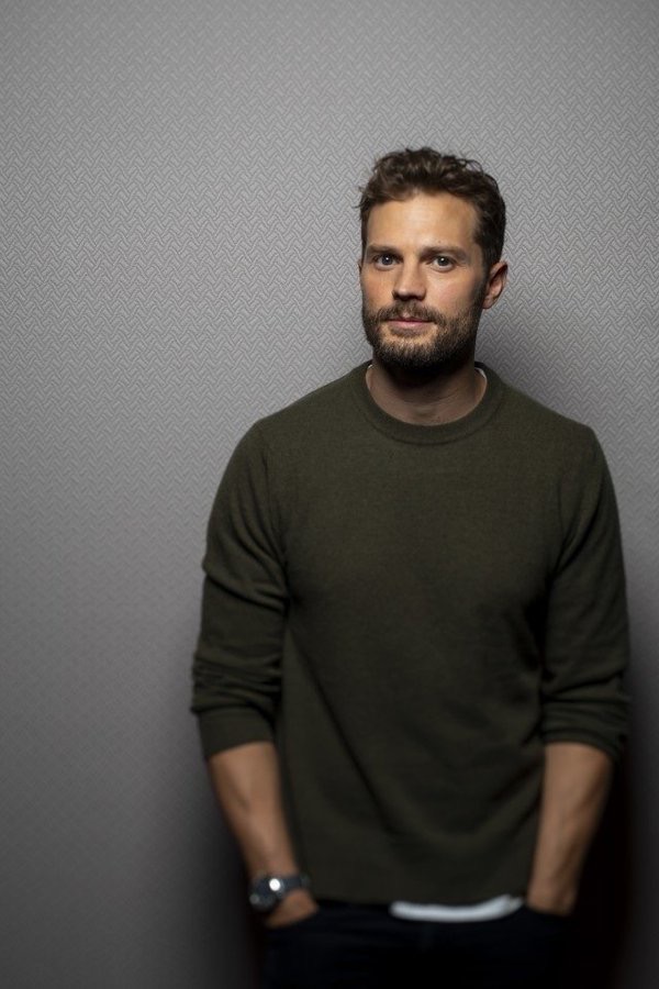 一批明星写真Kristen Stewart / Anthony Mackie / Jamie Dornan /|明星写真_新浪新闻