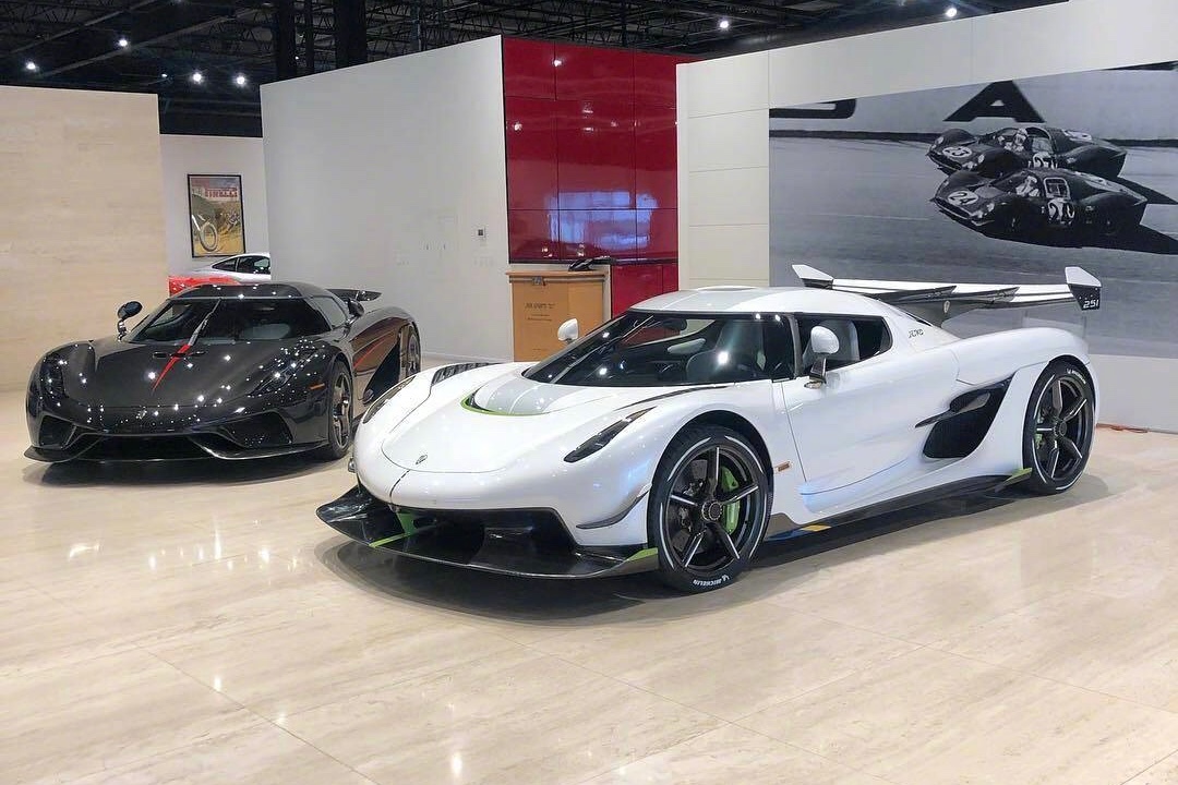 全碳纤维科尼塞克Regera