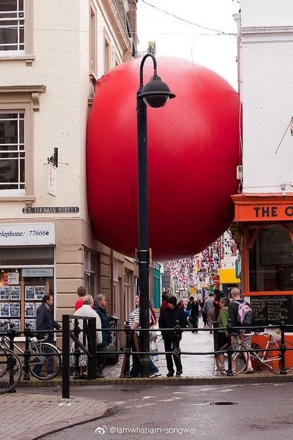 Red Ball Project| Kurt Perschke_新浪新闻