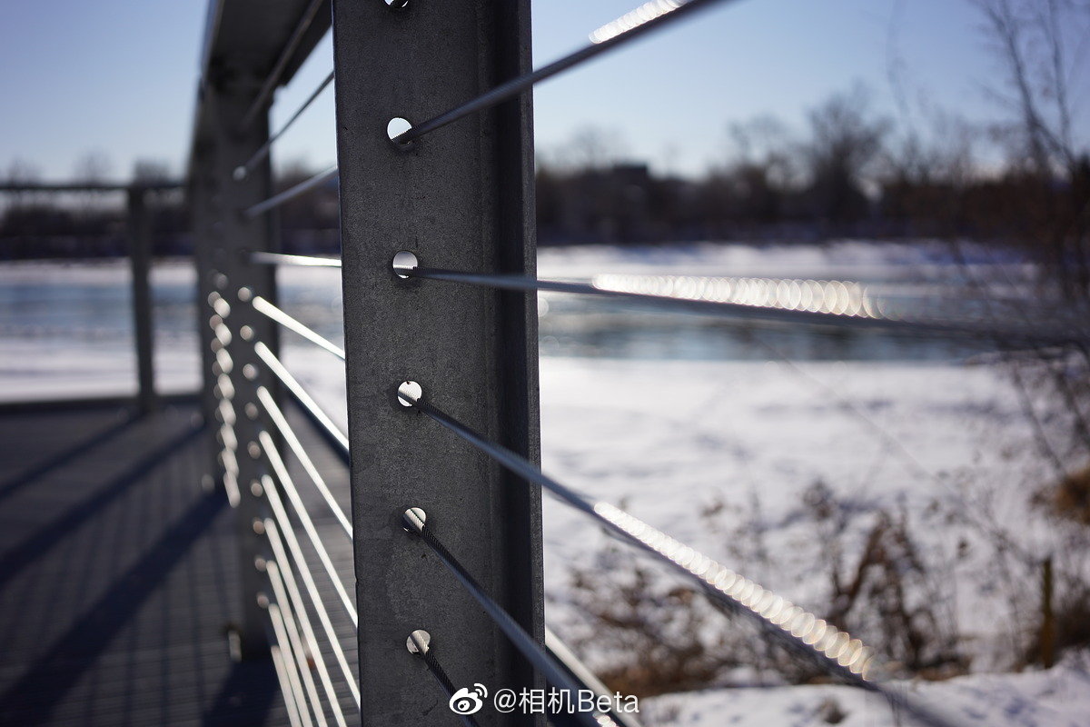 2280元腾龙35mm f/2.8 vs 3999元索蔡 35mm f/2.8__财经头条