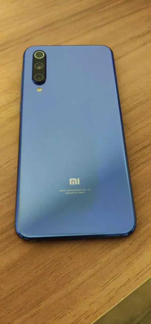 小米9 SE绝版工程机流入闲鱼，罕见8G内存跑MIUI 10__财经头条