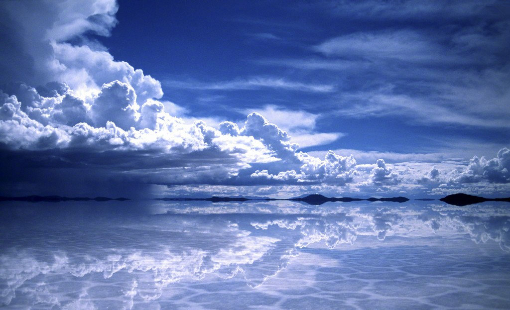 玻利维亚乌尤尼盐沼（Uyuni Salt Flat）海拔3,656米