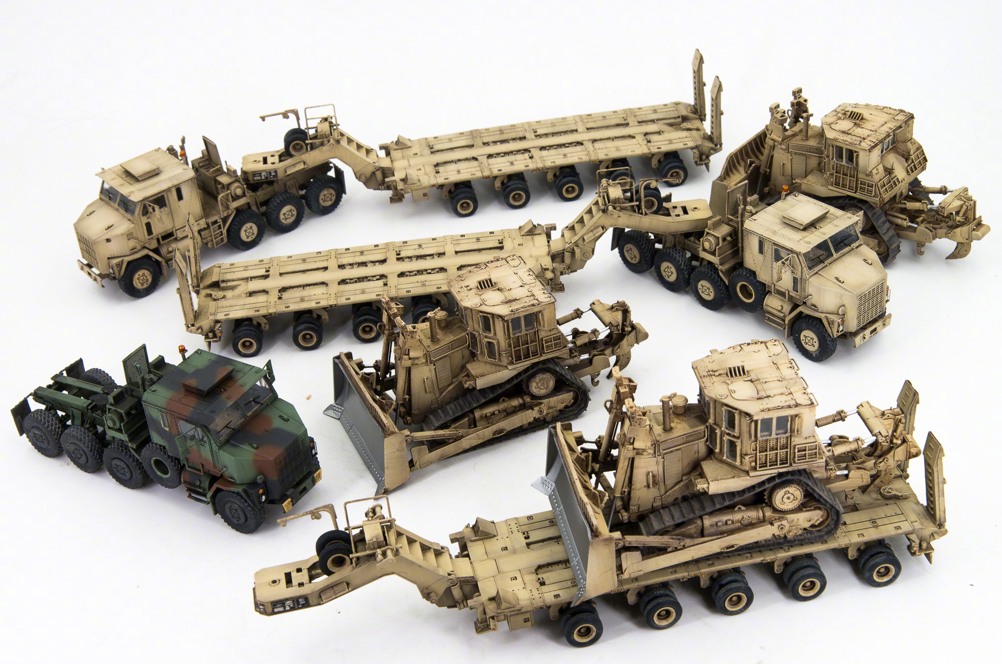 三花 1/72 美国M1070拖车及D9推土机模型作品欣赏|推土机|拖车|浪子_新浪新闻