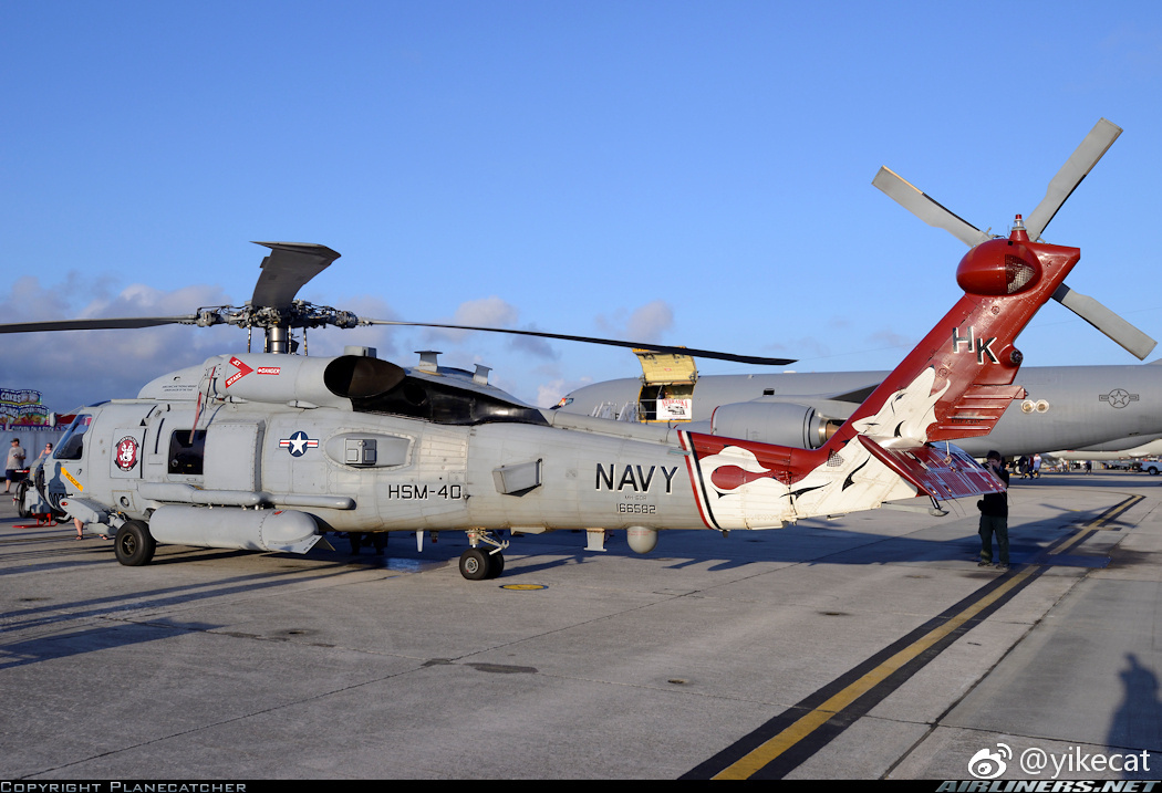 MH-60R Strike Hawk“攻击鹰”