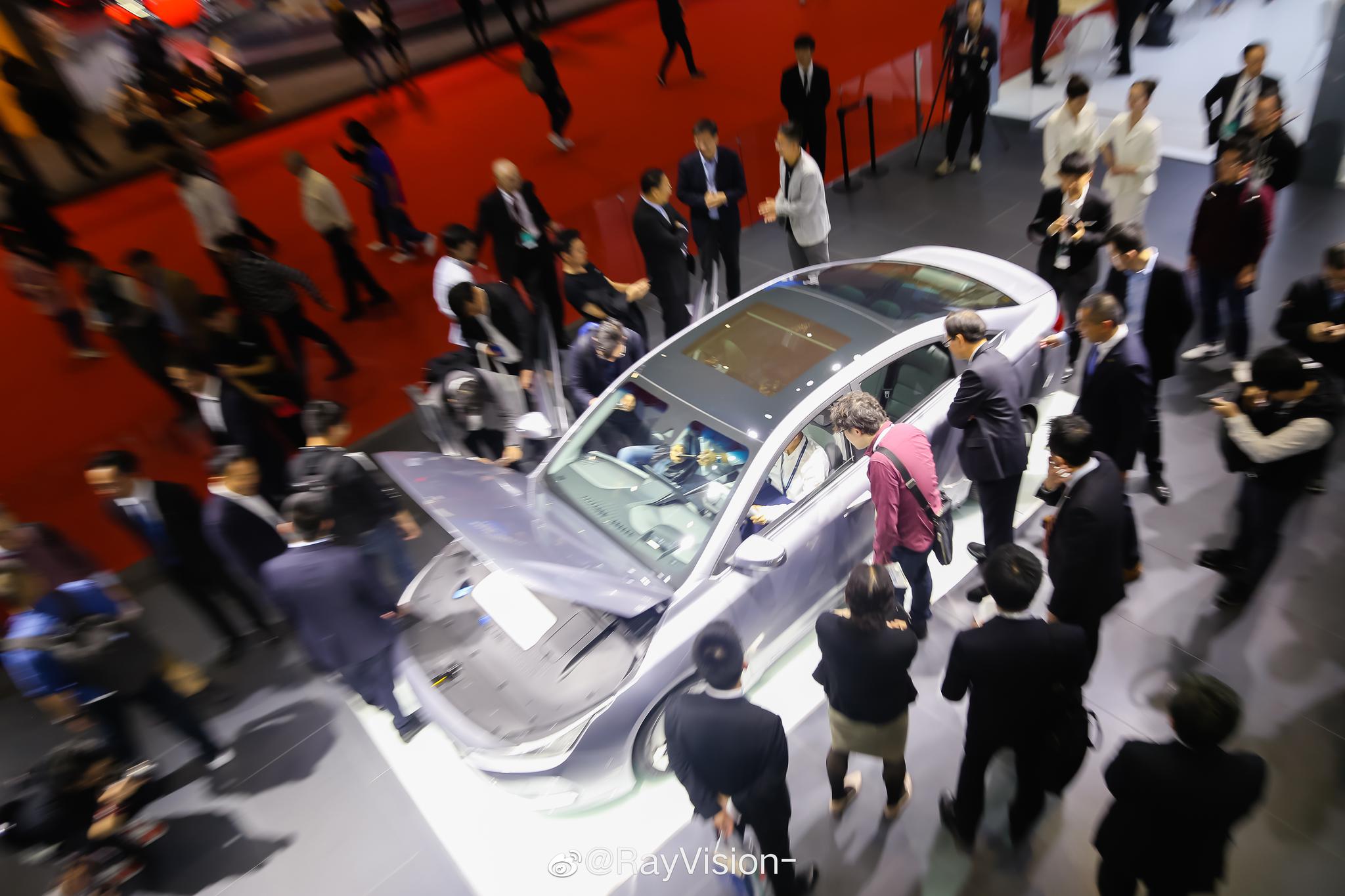 2019上海国际车展——吉利汽车展台花絮摄影@RayVision--新浪汽车