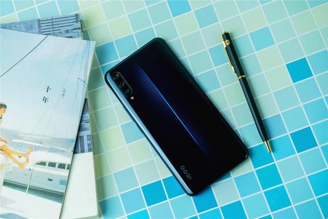 iQOO 手机怎么样？用完你就知道了__财经头条