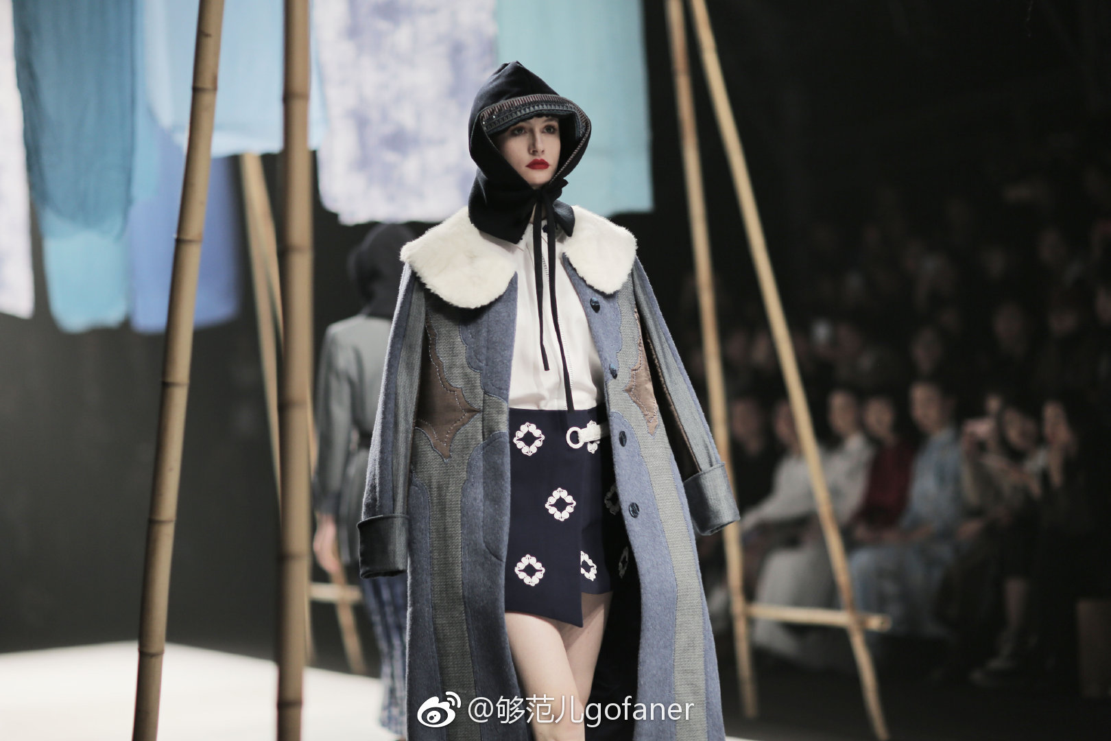 压轴大秀，依然是来自JICHENG。不论是从设计的艺术感|染坊|可看性|本真_新浪新闻