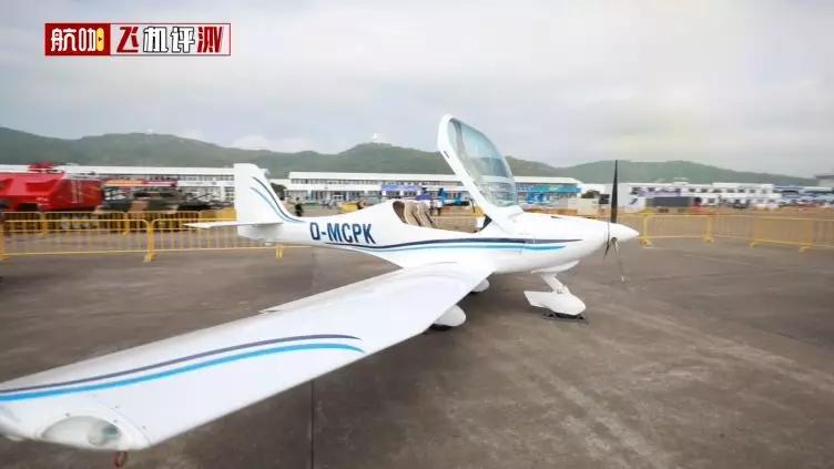 飞机评测：武汉造售价百万级别超豪华“空中超跑”FK14即将上市-新浪汽车