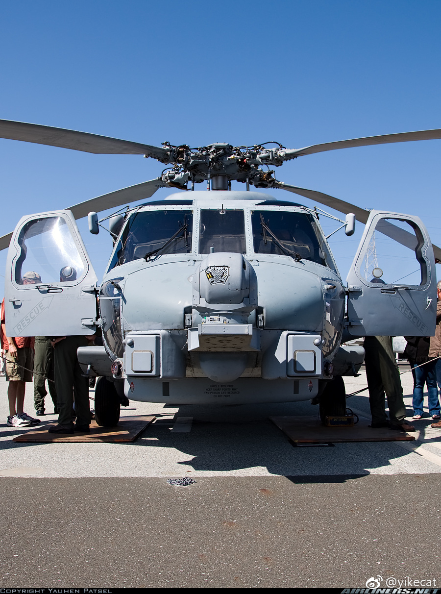 MH-60R Strike Hawk“攻击鹰”