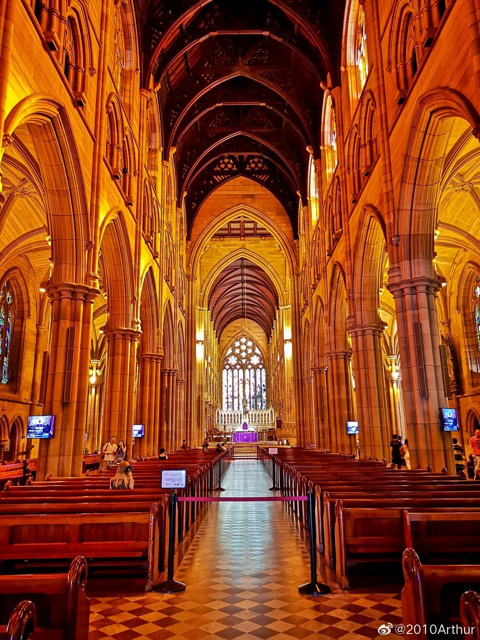 悉尼最宏伟最漂亮的圣玛丽大教堂(St Mary's Cathedral)是悉尼天主教|Cathedral|大教堂|圣玛丽_新浪新闻